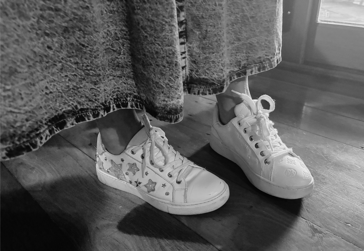 Odd shoes | IN-SISTER